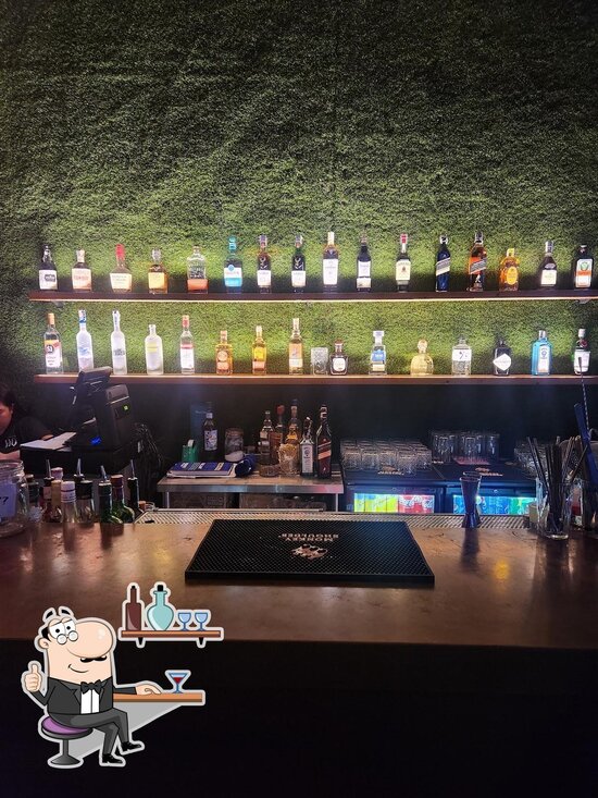 Notorious HQ, Makati, Buendia - Restaurant menu, prices and reviews
