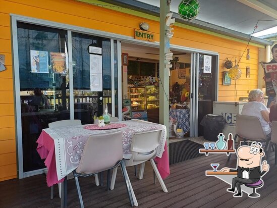 Poona Bay Cafe & General Store, Poona - Restaurant menu, prices and reviews