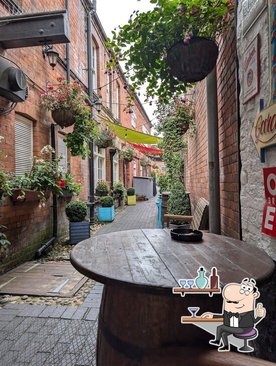 Ye Olde Whyte Swanne, Louth - Restaurant menu, prices and reviews