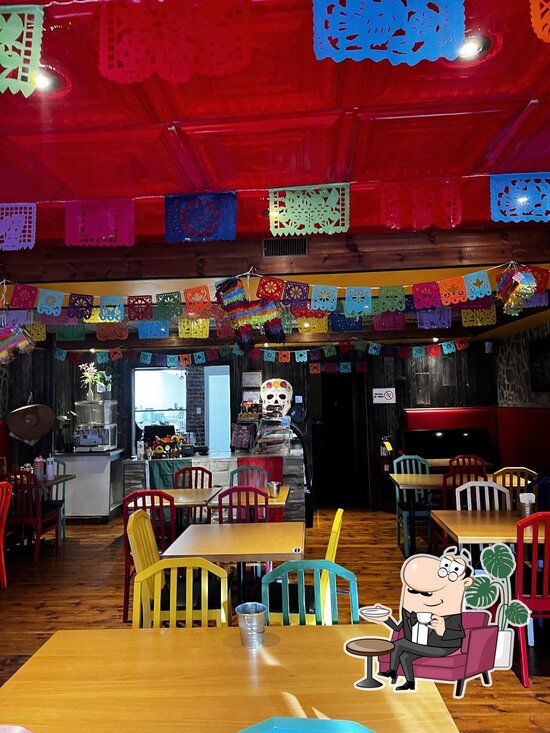 Menu at Mr. Chamo Mexican cuisine restaurant, Québec City