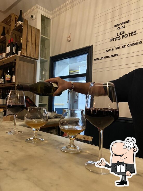 Les P'tits Potes - Bar à vin de copains - Trévise, Paris - Menú del ...